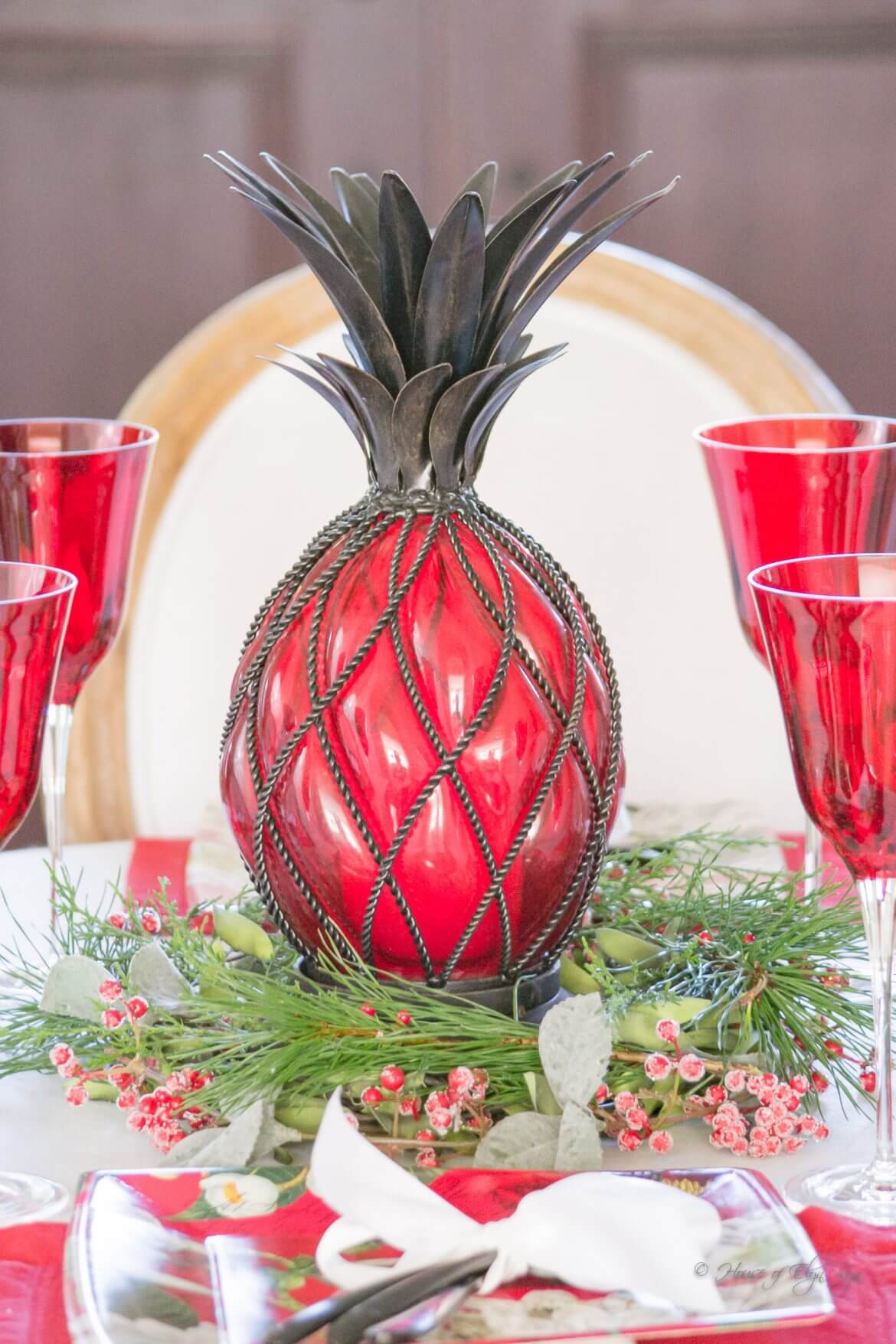 Red Botanical Table: Beautiful and Simple with Foraged Accents – The ...