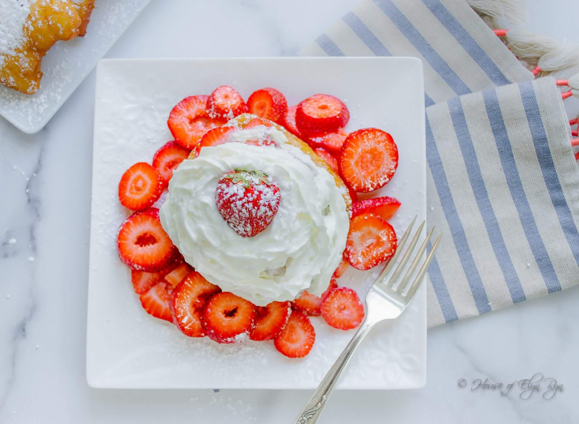 Beignets with Strawberries – The House of Elyn Ryn