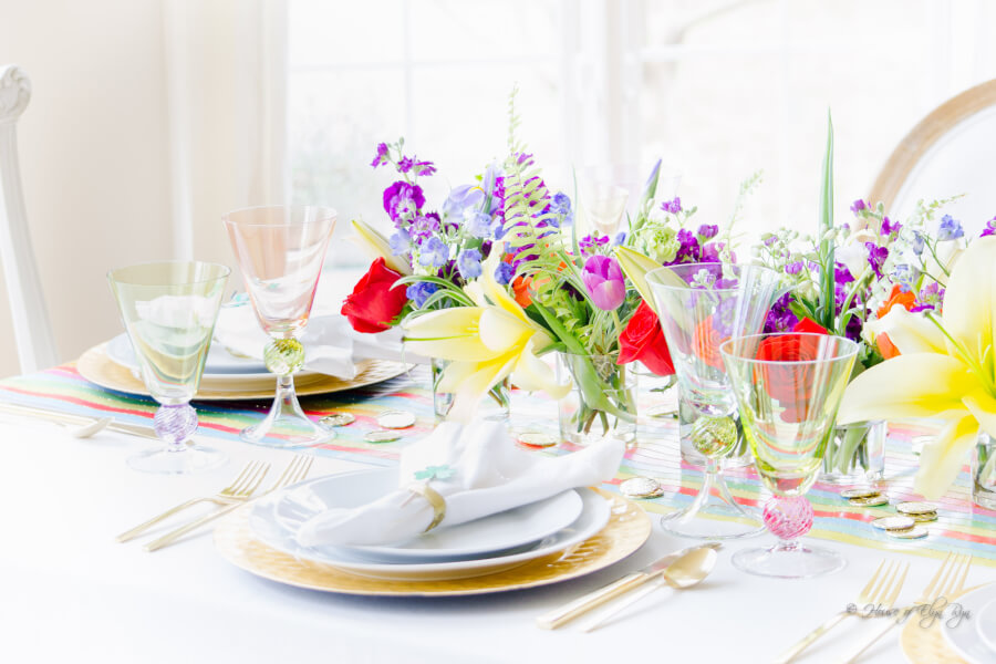 Colorful Rainbow Table Setting Ideas for Unforgettable Celebrations ...