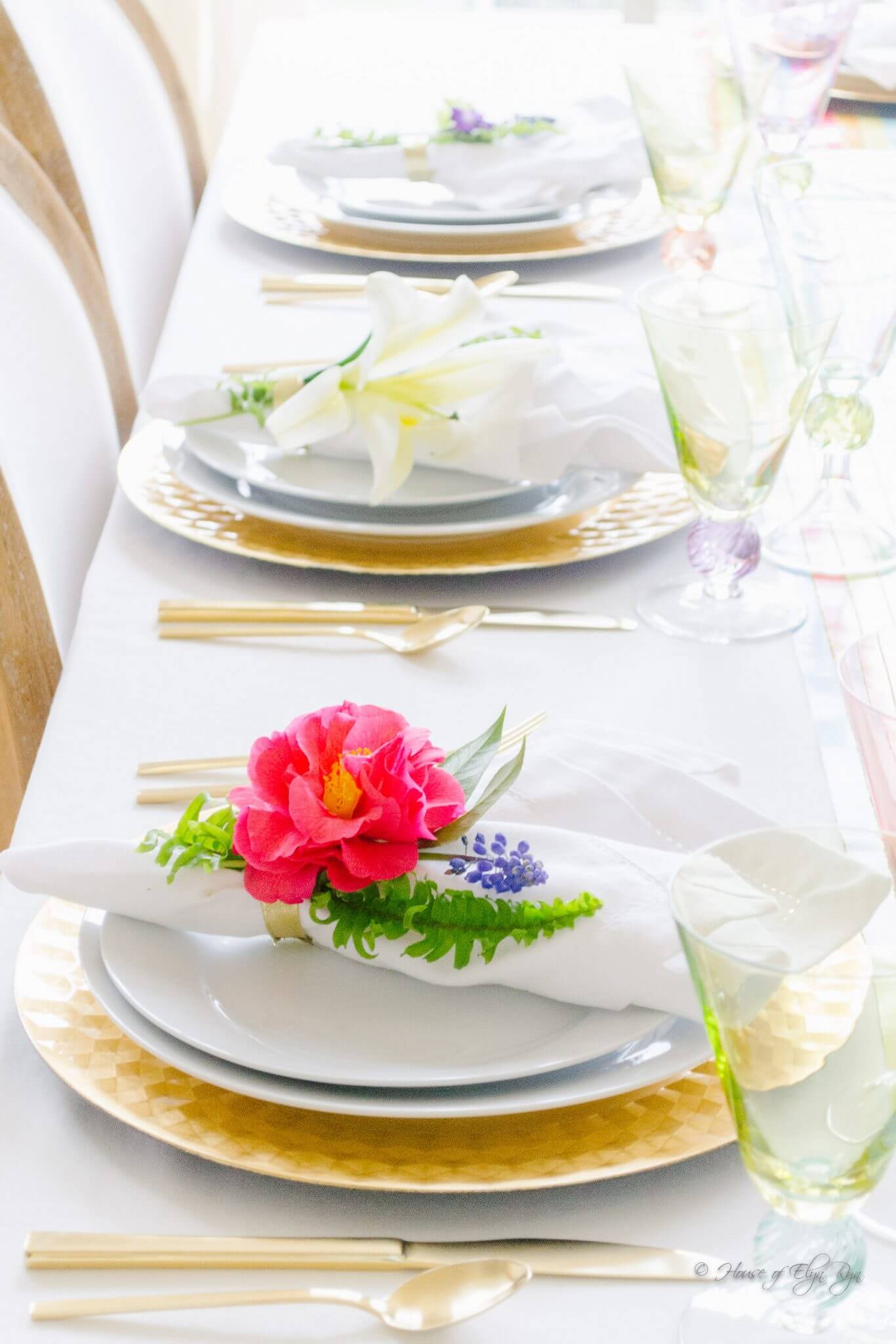 Colorful Rainbow Table Setting Ideas for Unforgettable Celebrations ...