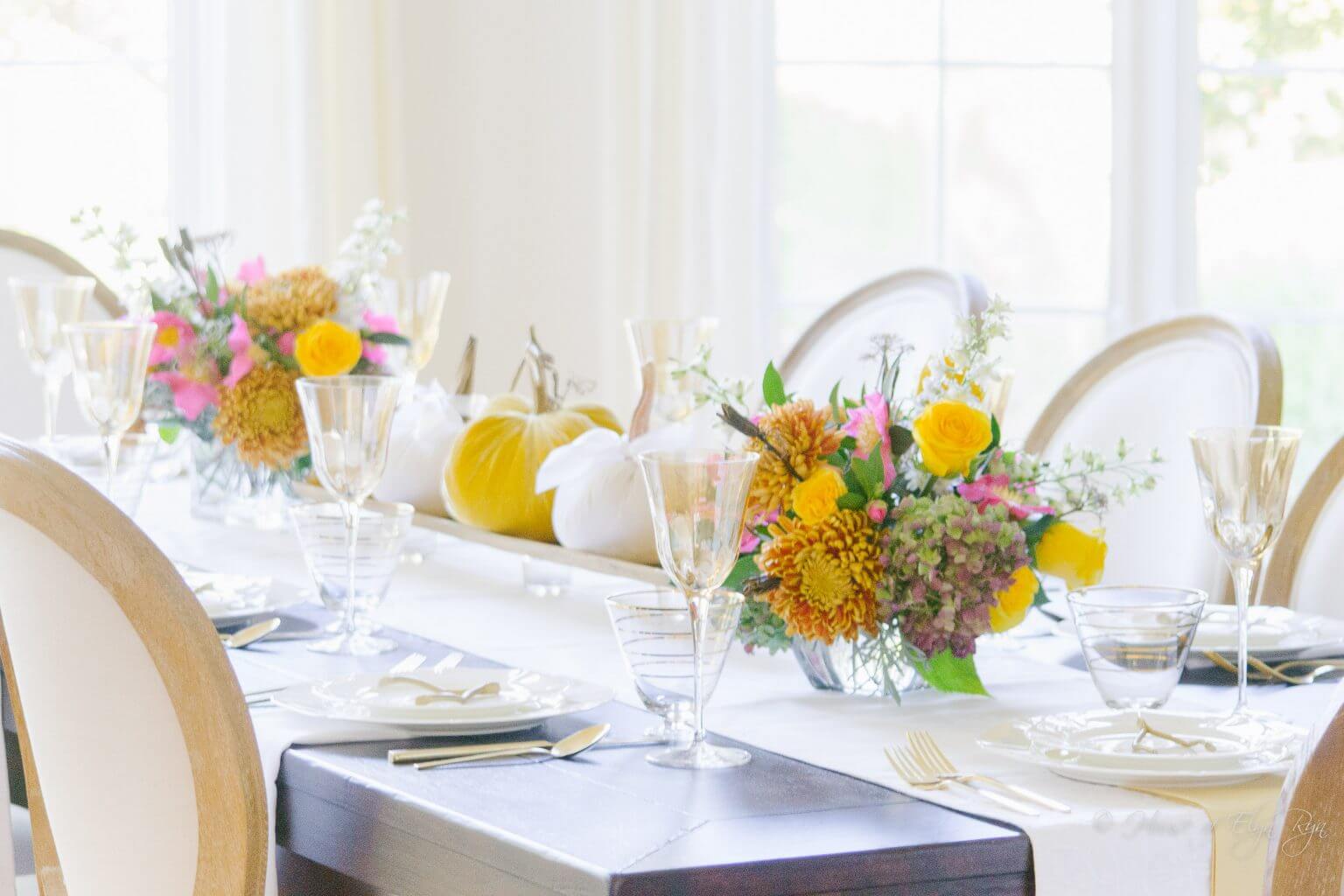 Yellow Pumpkin Thanksgiving – The House of Elyn Ryn