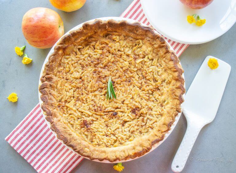 Grated Apple Pie – The House of Elyn Ryn