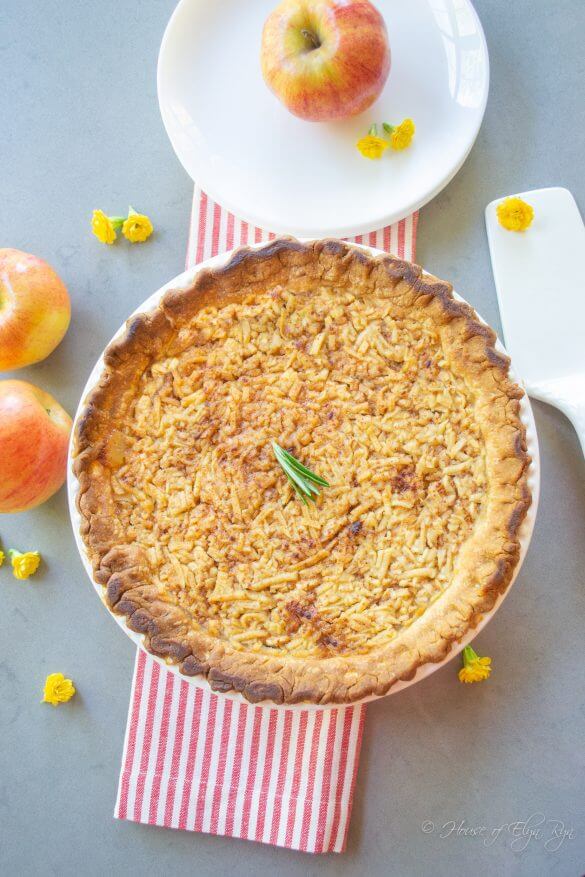 Grated Apple Pie – The House of Elyn Ryn