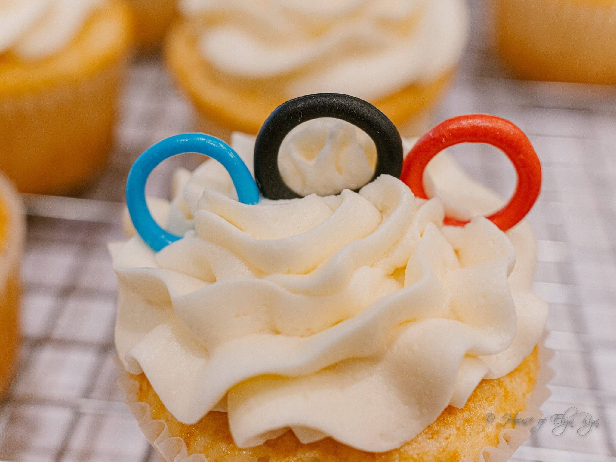 Olympic Rings Cupcakes - The House of Elyn Ryn
