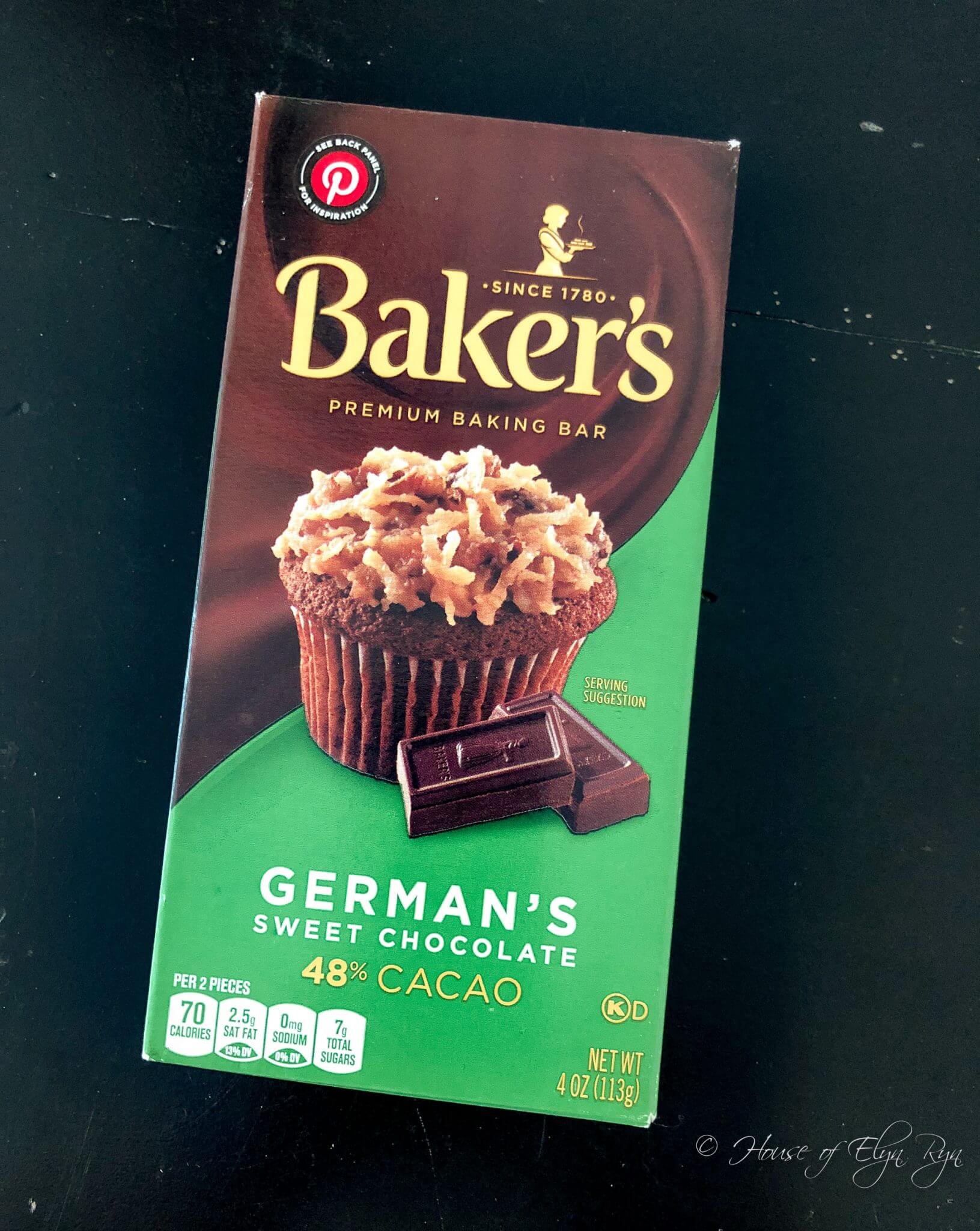 Ultimate German Chocolate Cupcakes: Indulgent Coconut-Pecan Filling ...