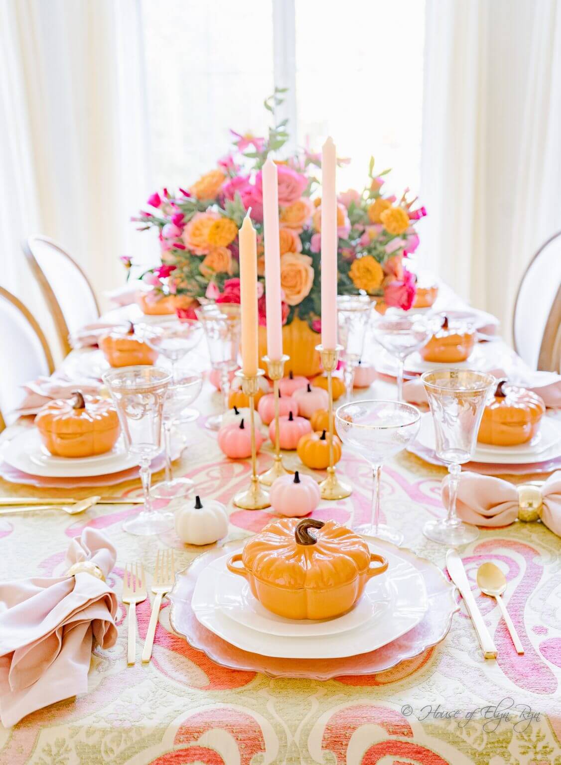 Beautiful Pink and Orange Table – The House of Elyn Ryn