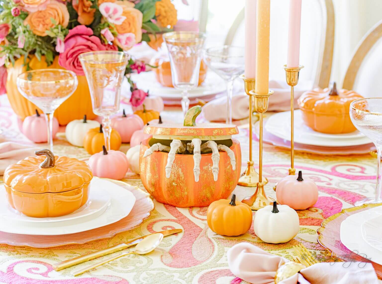 Beautiful Pink and Orange Table – The House of Elyn Ryn