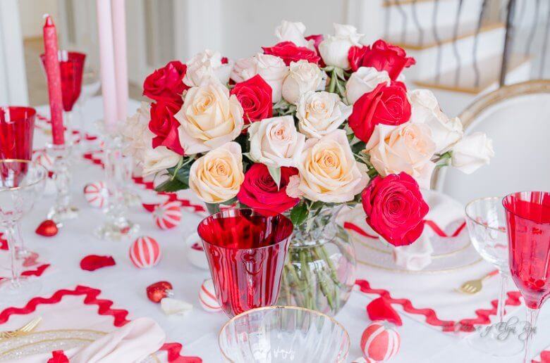 Creating a Lively Red & Pink Valentine’s Table – The House of Elyn Ryn