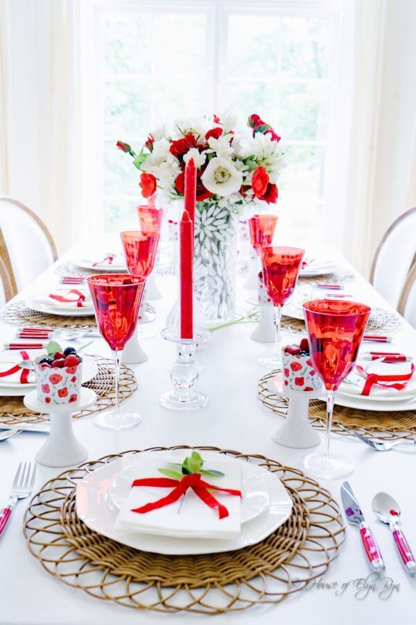 Red Poppies Table - The House of Elyn Ryn